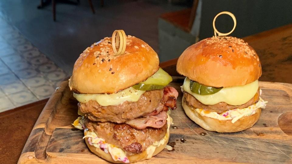 Expat Choice | Order a BURN BURGER including The True Blue, The Classic ...